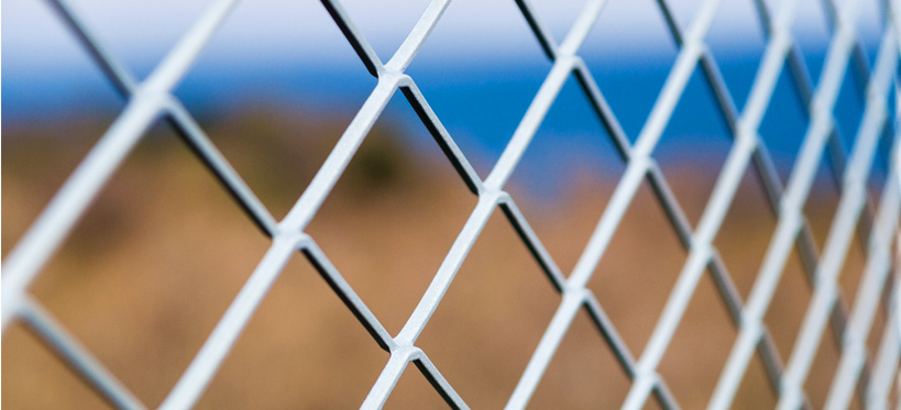 Wire Mesh Guide: Types, Materials, and Applications
